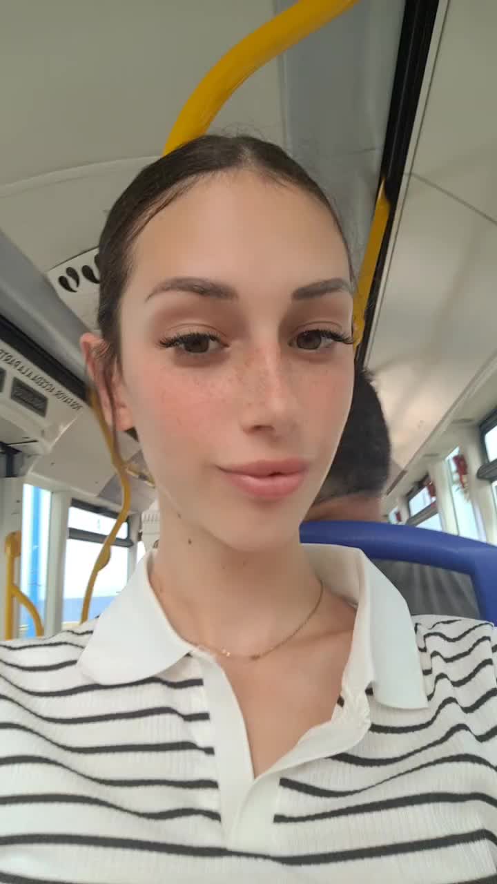 shania vega (@shania_vegax) - Urlebird