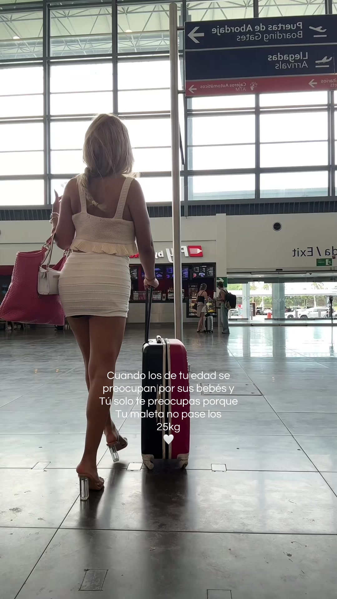 Luciana ferrer (@lucianaa_ferrer) - Urlebird