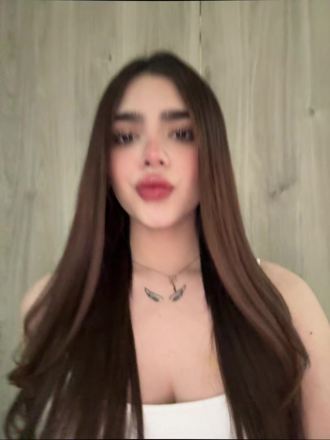 Ale Ruiz 🖤 (@aleruiz.mx) - Urlebird