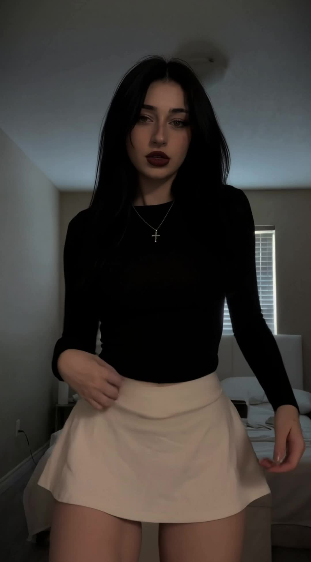 Natalie Vox 🖤 (@gothgirlnatalie) - Urlebird