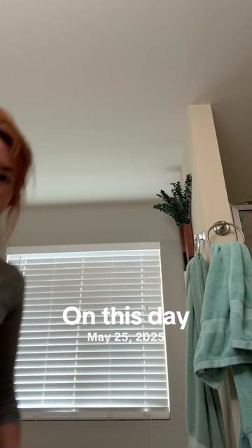 Emilysmith (@emilysmith3434) - Urlebird