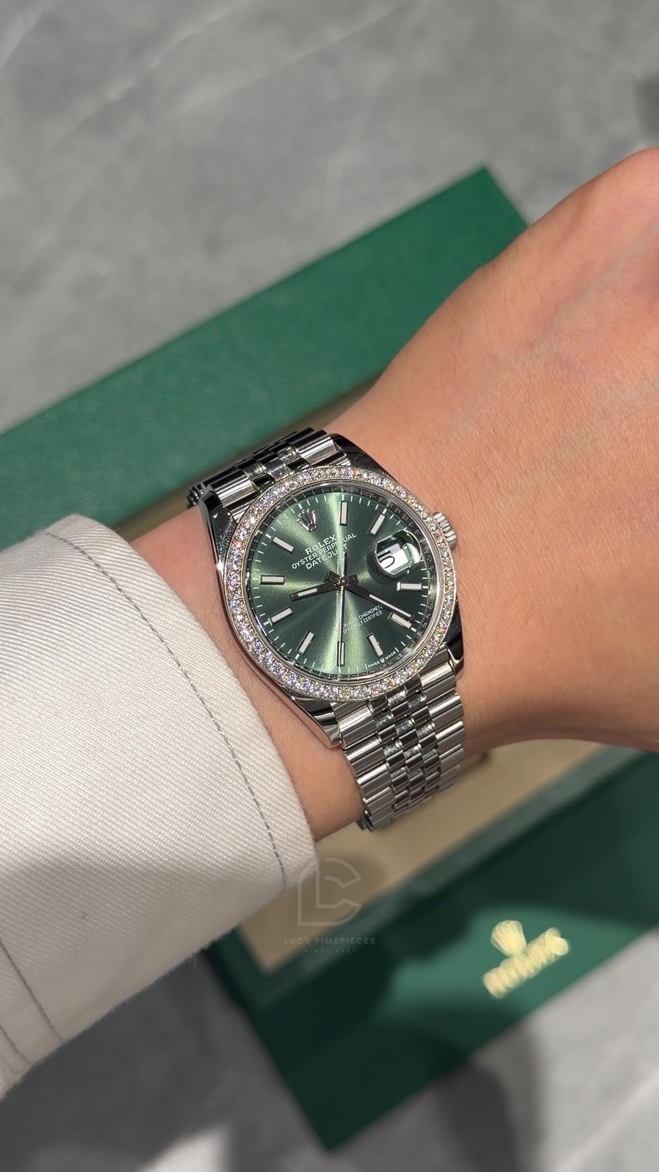 lucywatches.official (@lucywatches.official) - Urlebird