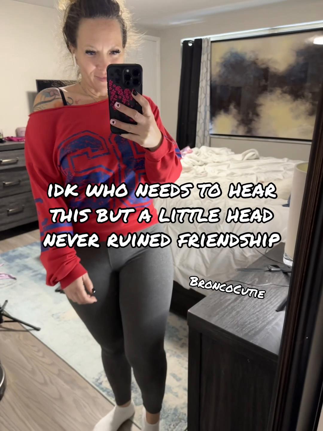 Broncocutie (@broncocutie) - Urlebird