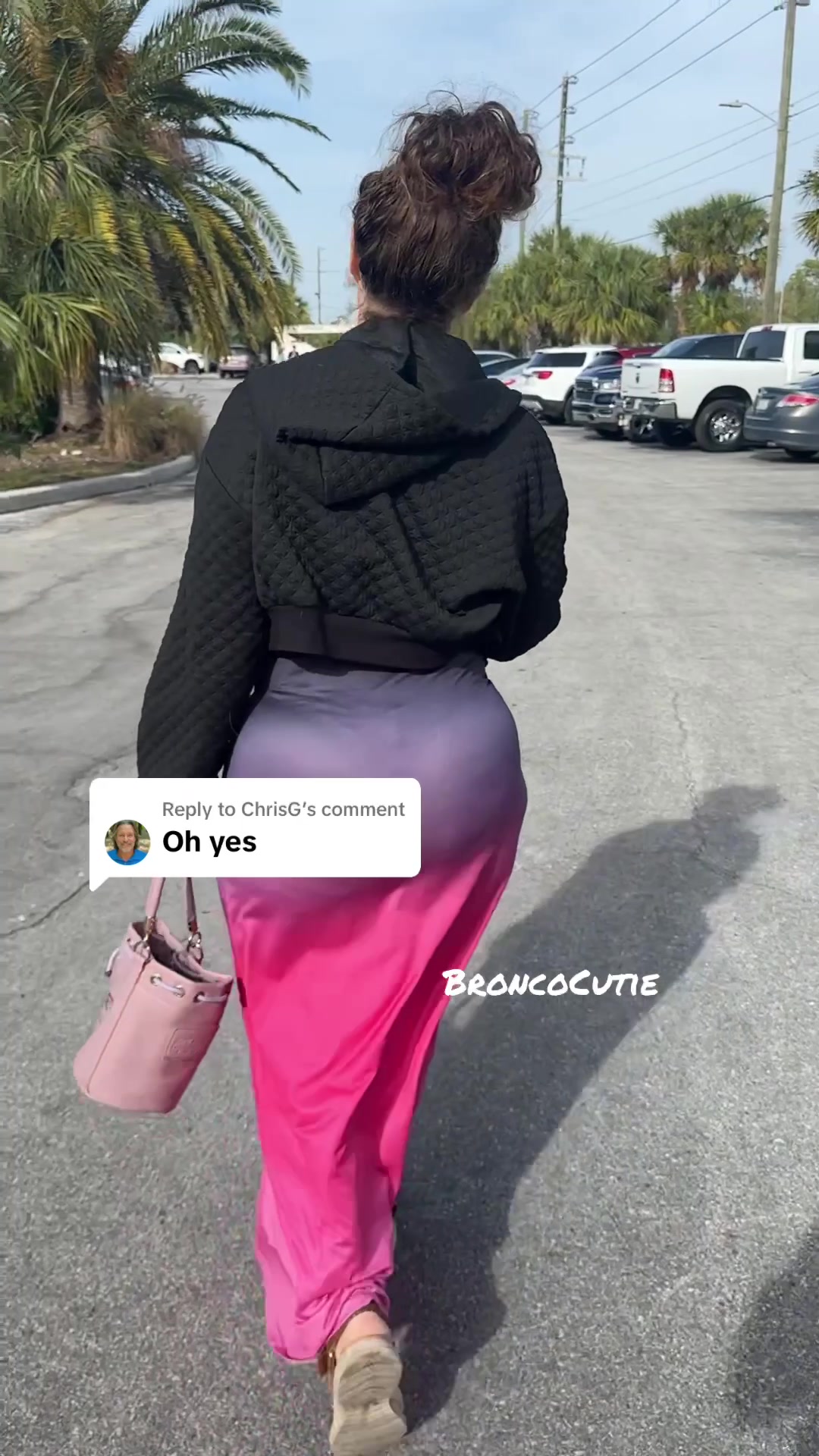 Broncocutie (@broncocutie) - Urlebird