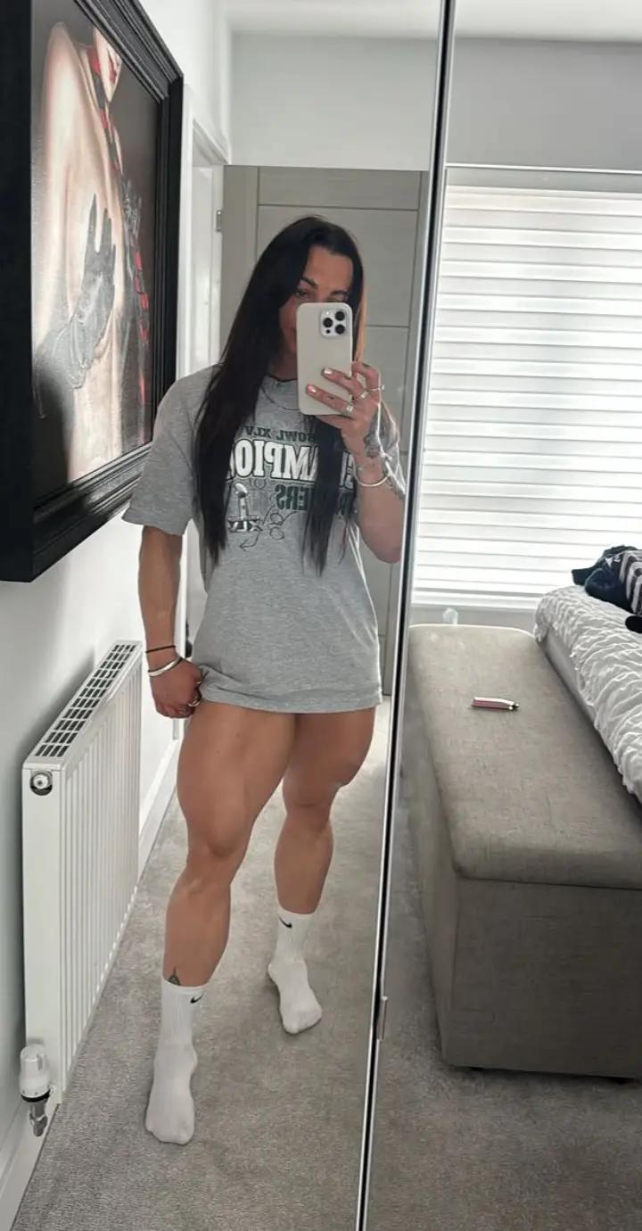 Musclegirllove (@musclegirllove.official) - Urlebird