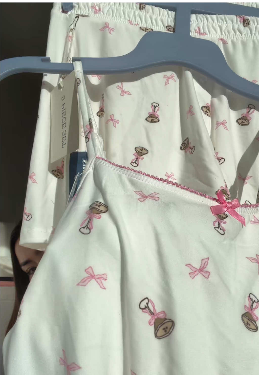 Cathycakess (@cathycakesss) - Urlebird