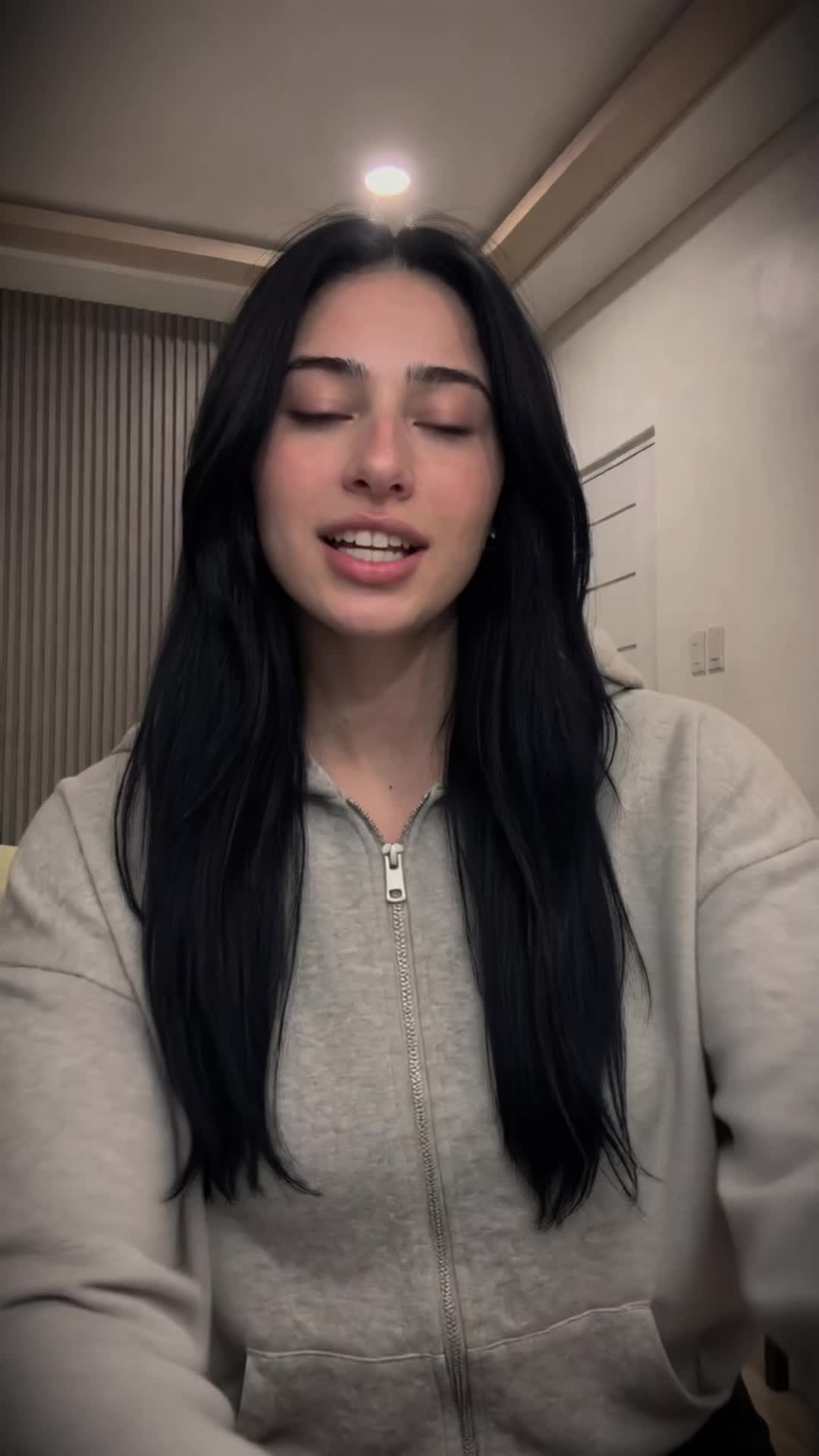 Natalie Vox 🖤 (@gothgirlnatalie) - Urlebird