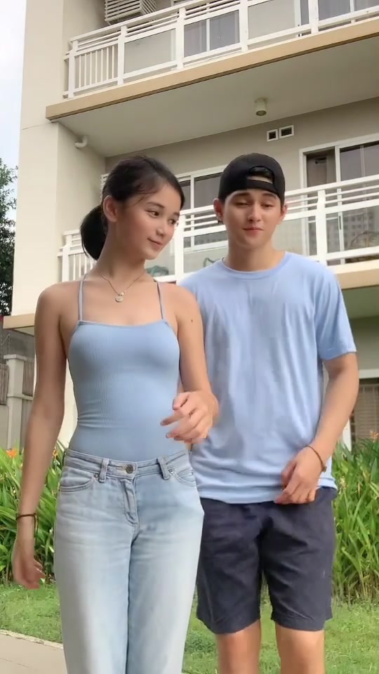 Sabay na sabay tayo 😌 HAHAHAHA 💕 | Sofia Pablo (@sofiapablo)