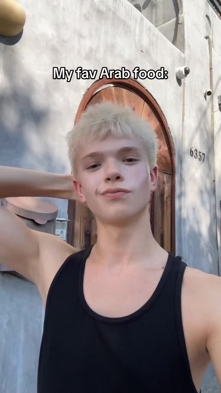 Malik (@itsmalikross) - Urlebird