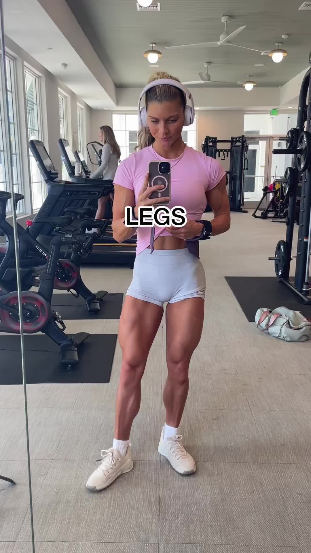 Hayley | online fitness coach (@buffblondee) - Urlebird