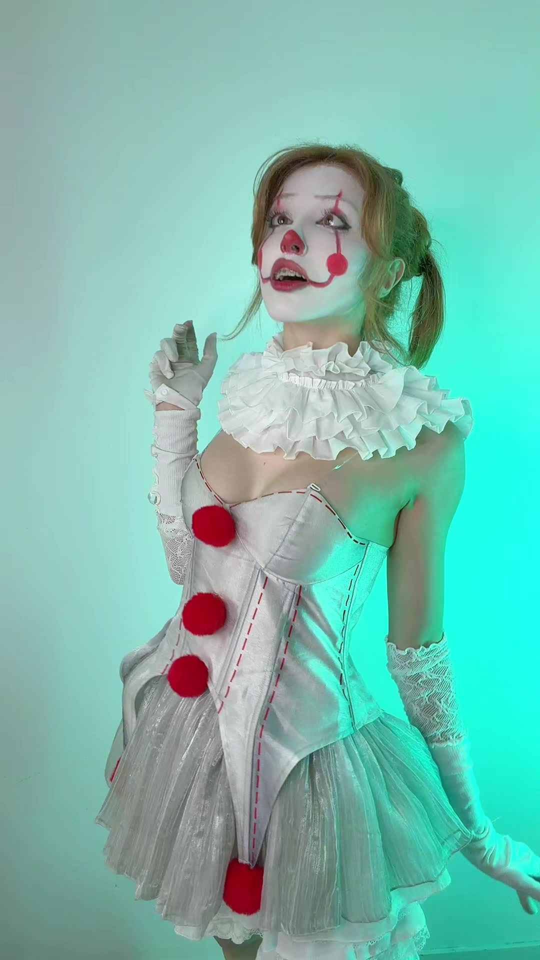 Elowen (@elowen.fawn) - Urlebird