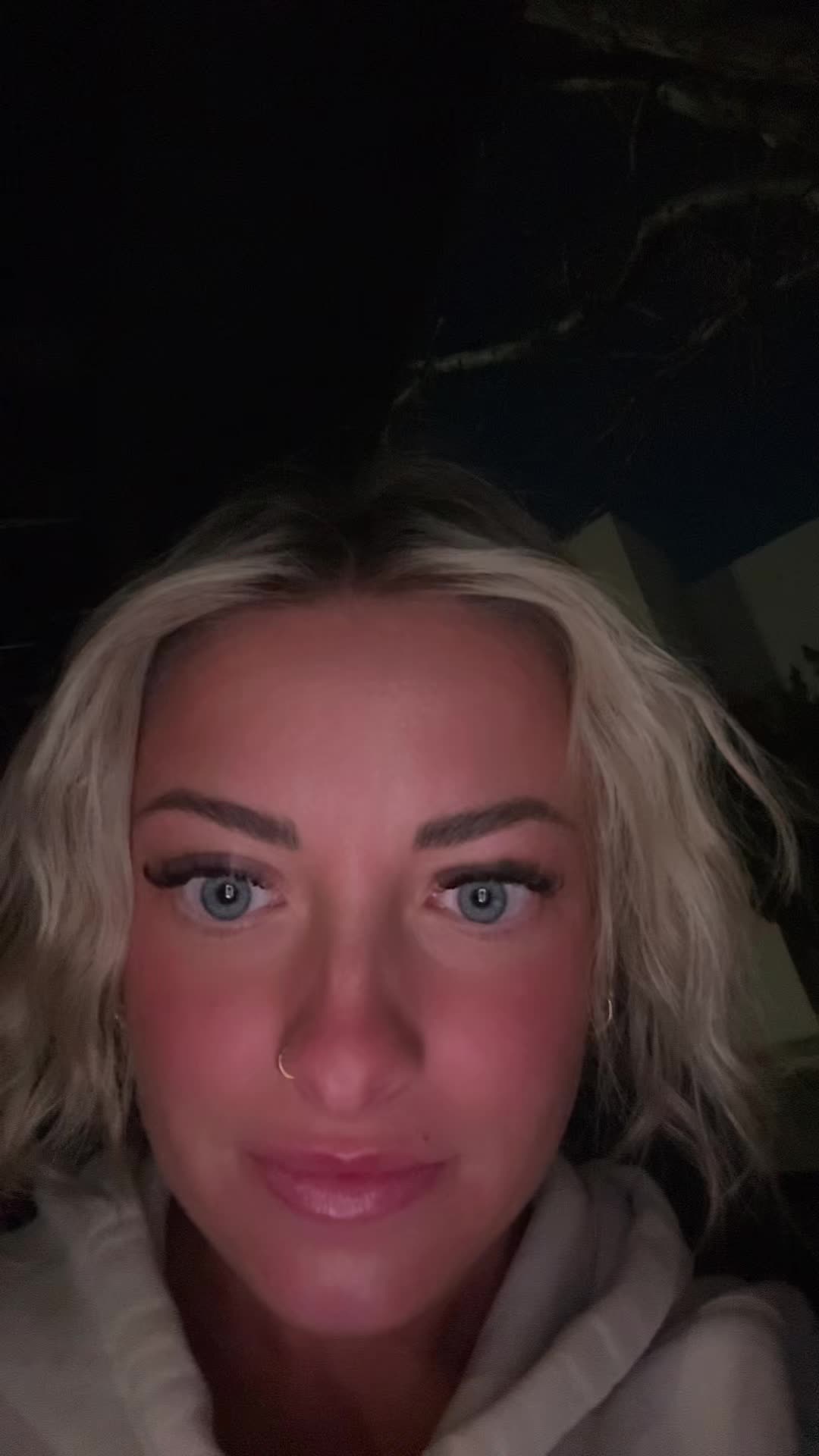 zonamaeee (@zonamaeee) - Urlebird