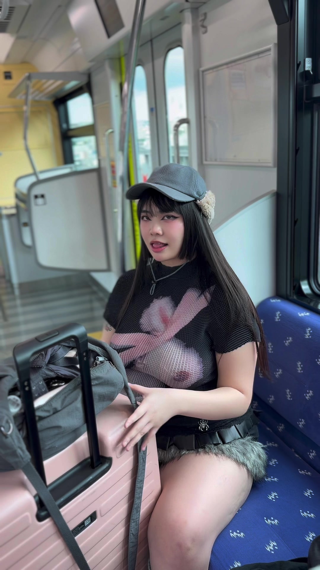 咪咪寶 (@mimaroom) - Urlebird