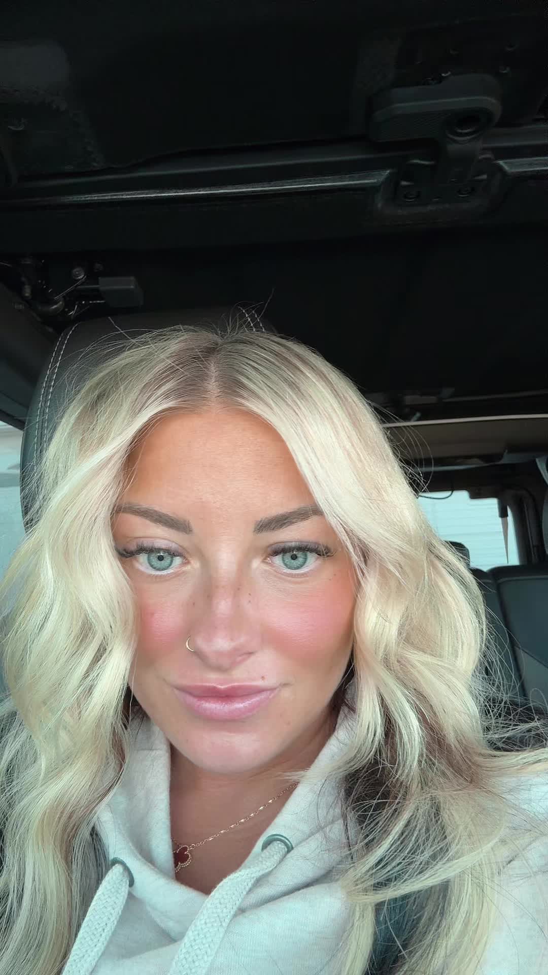 zonamaeee (@zonamaeee) - Urlebird