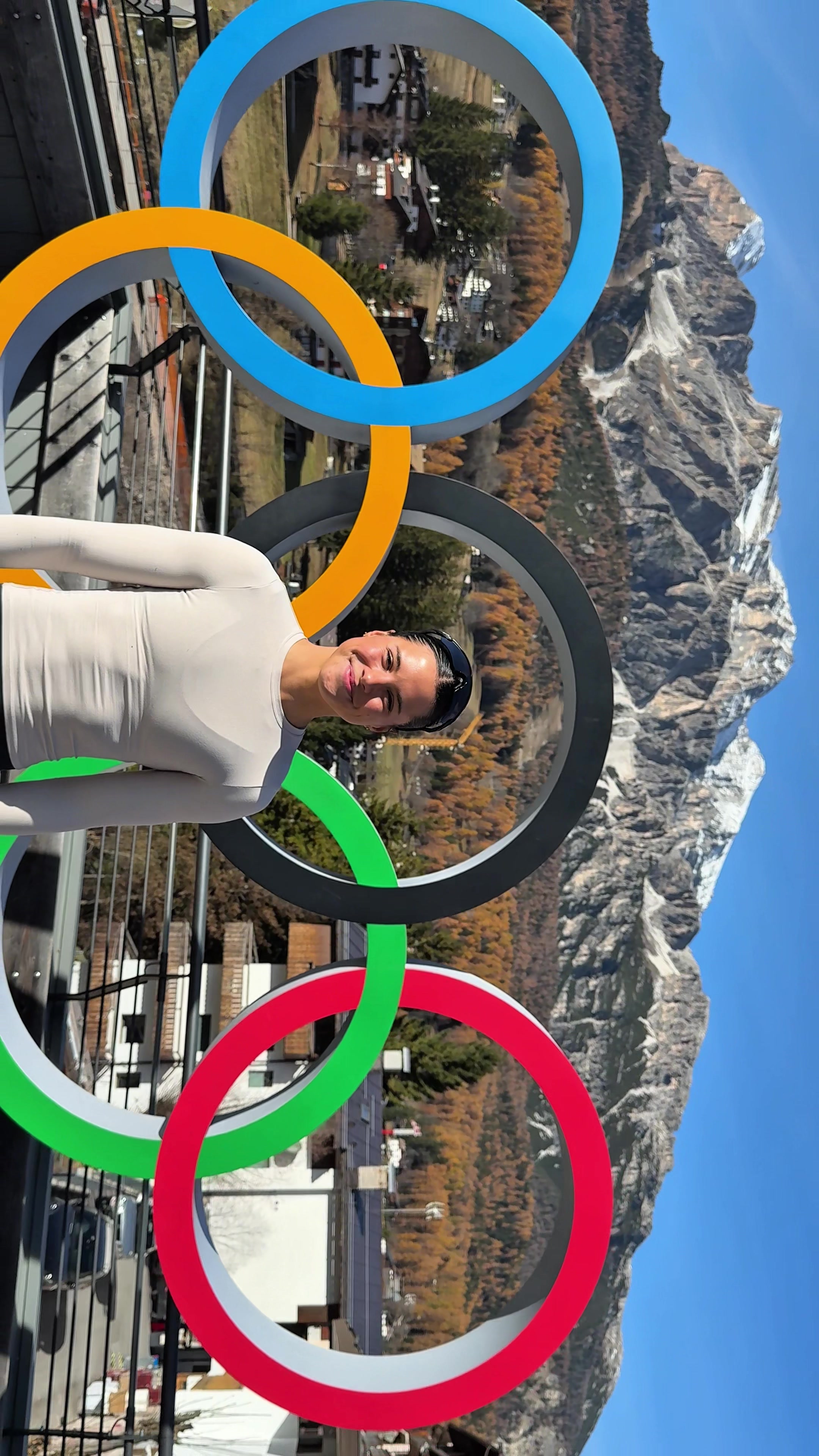 Desi Johnson (@desijohnsonn) - Urlebird