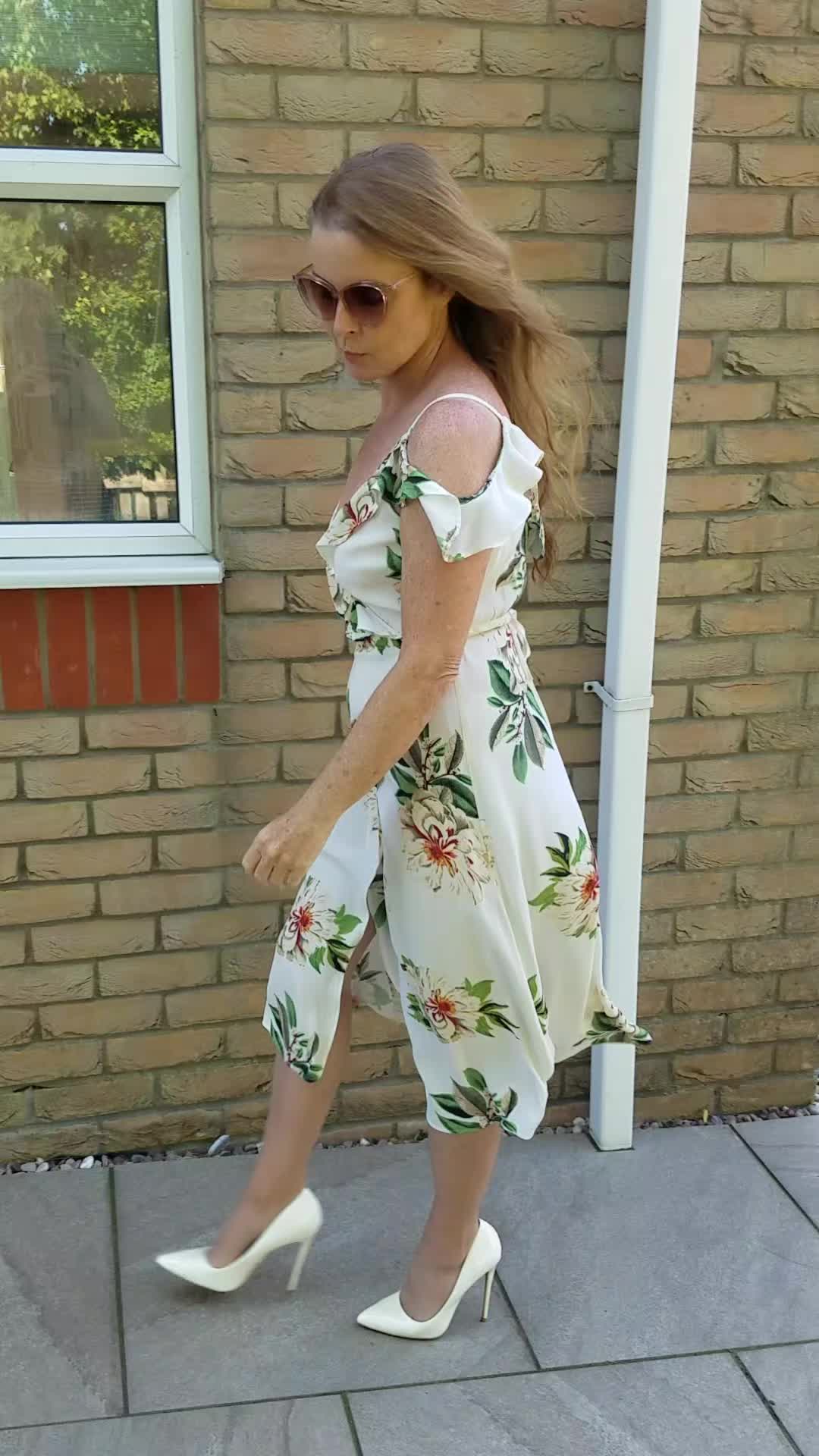 Sharon janney official (@sharonjanney) - Urlebird