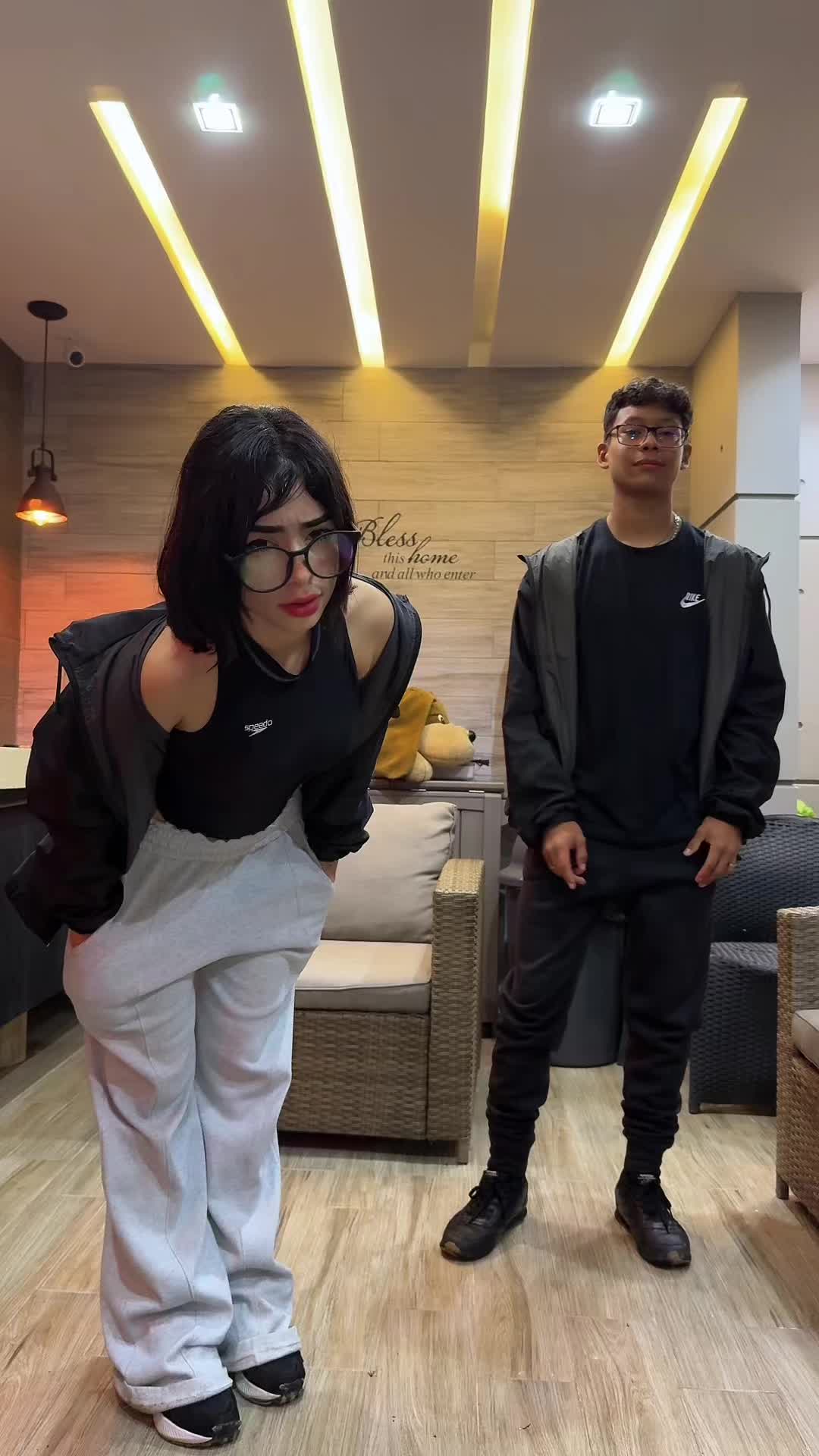 𝕹𝖔𝖗𝖇𝖎𝖘🦋 (@_norbiss) - Urlebird