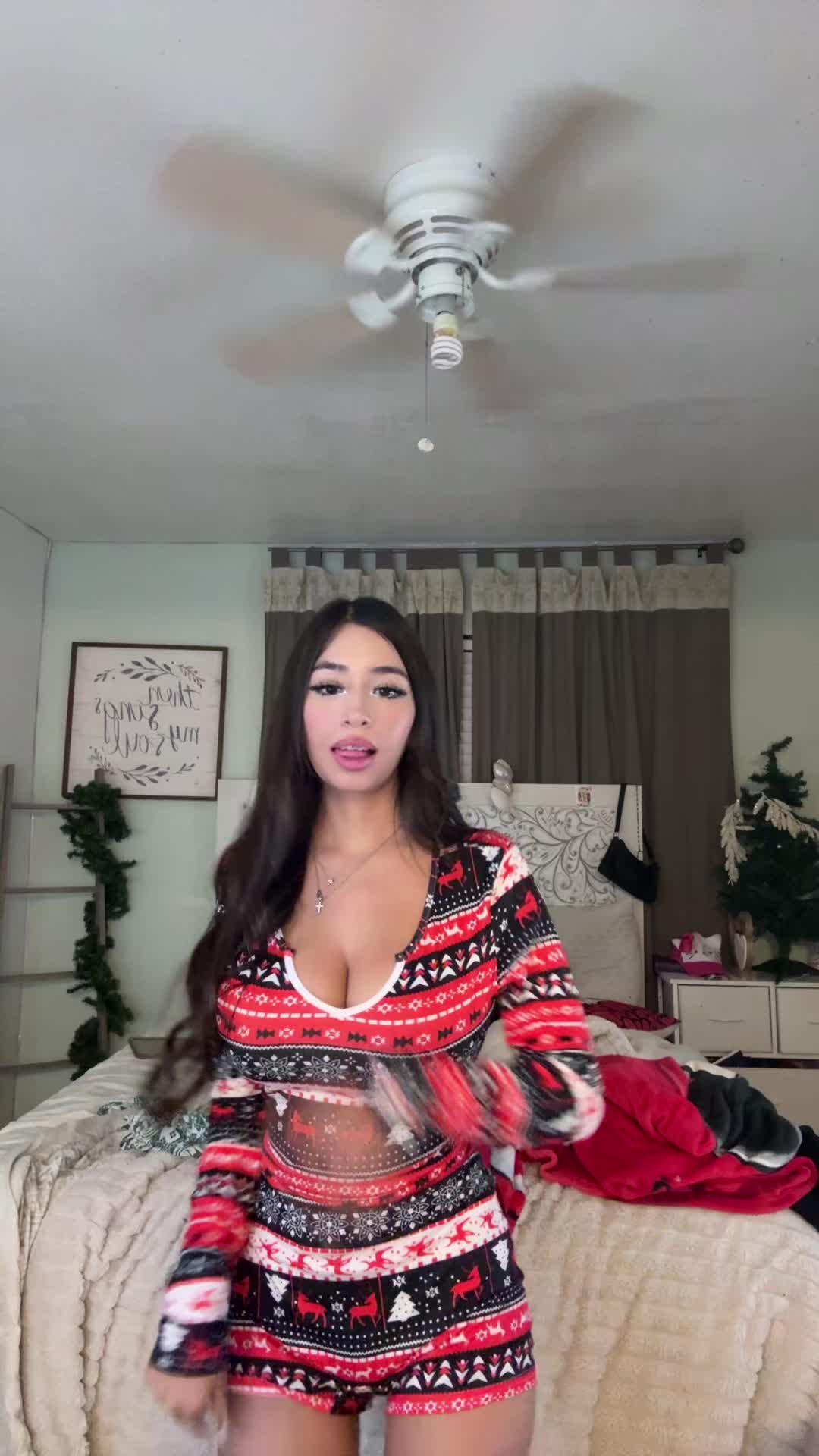 bre (@bre_nduh) - Urlebird