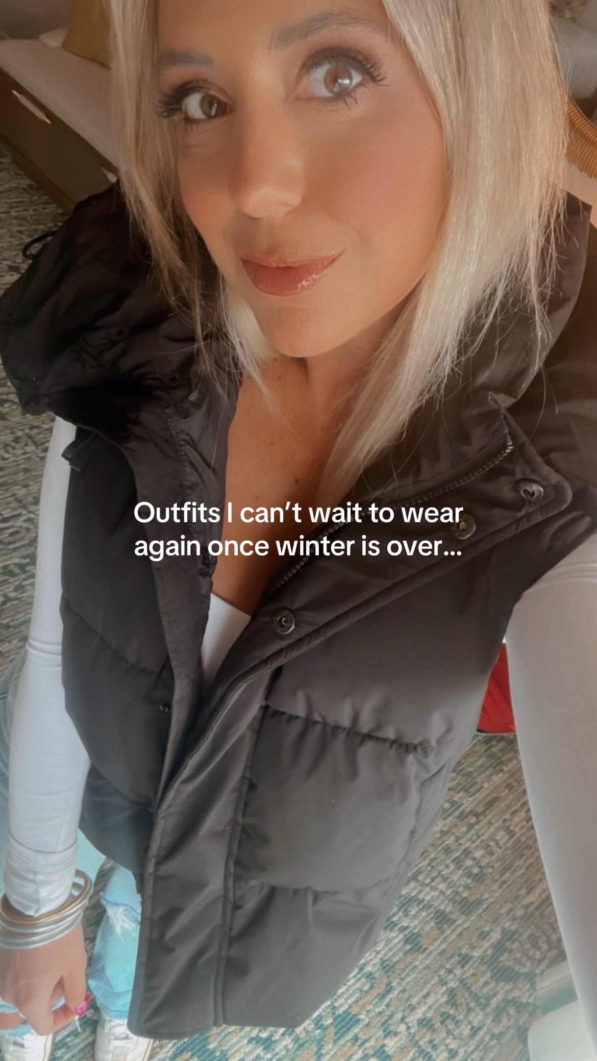 Chelsey Leigh (@thechelseyleigh) - Urlebird