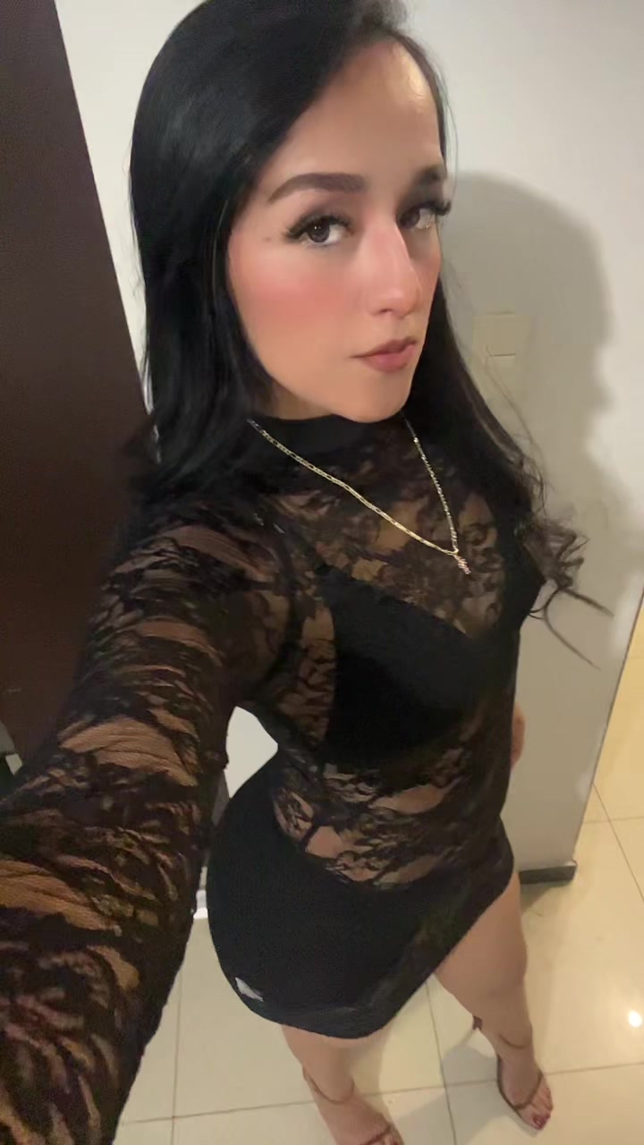 MONY GONZÁLEZZ💗 (@mony.gonzalezz) - Urlebird