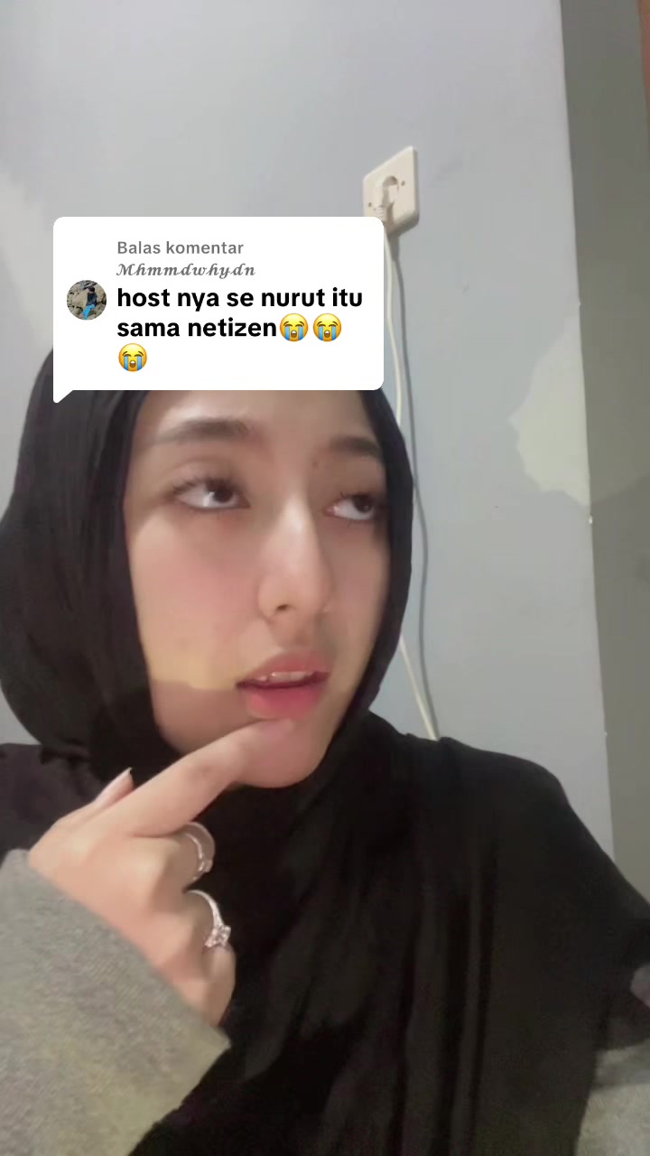 Leona Kanza (@lknzaaa) - Urlebird