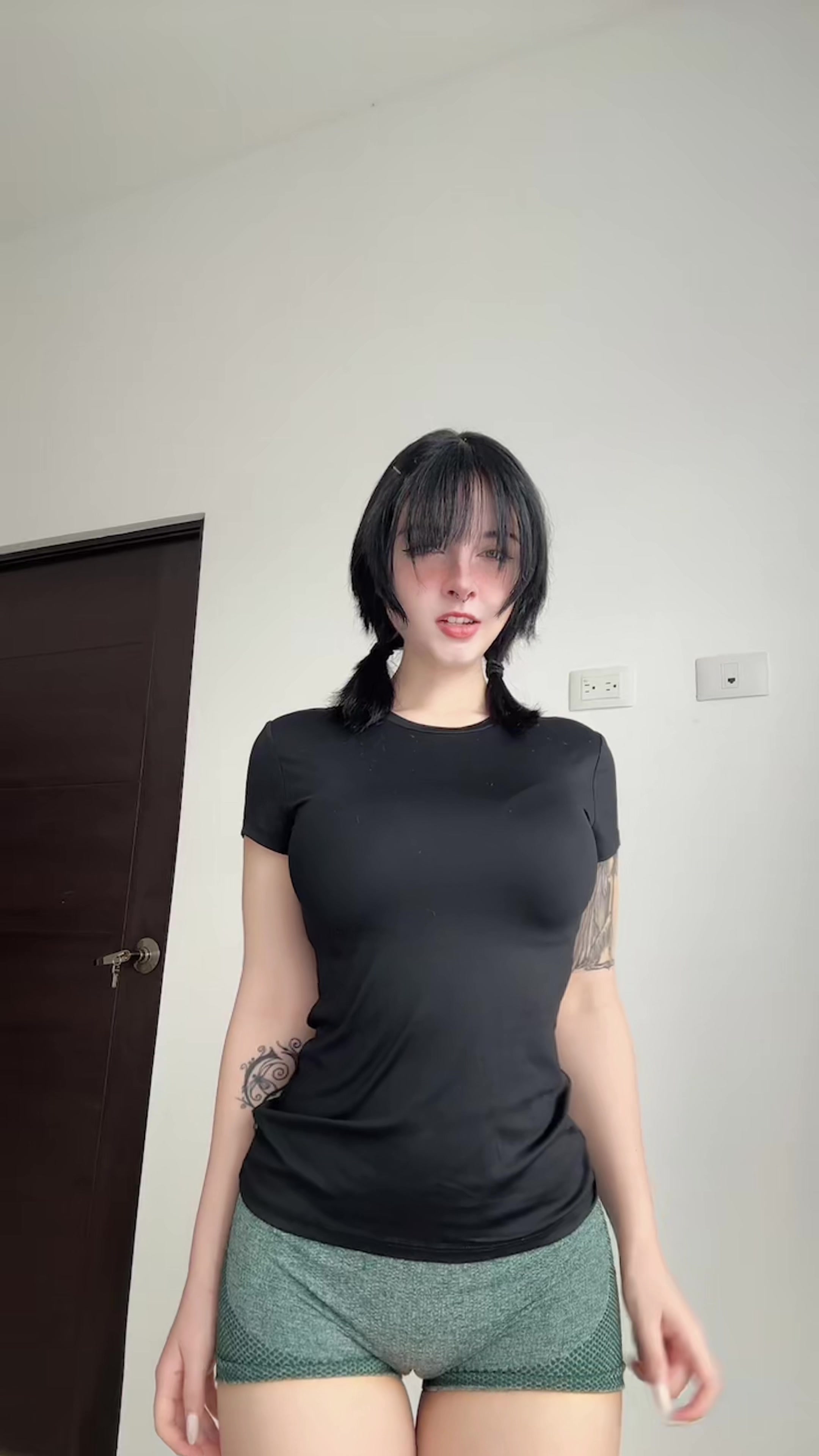 Kara 🧚 (@fairy.kara8) - Urlebird