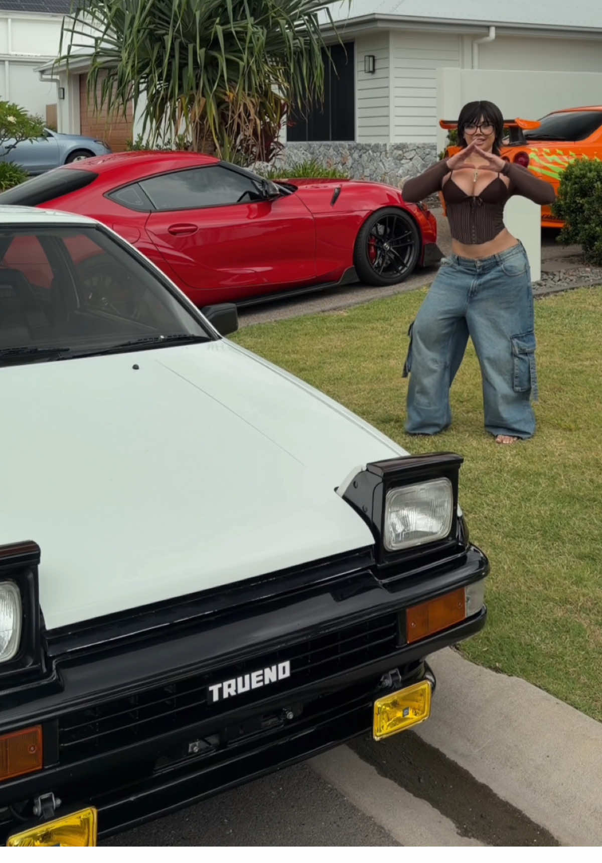 Tommi Ortega (@e30princesss) - Urlebird