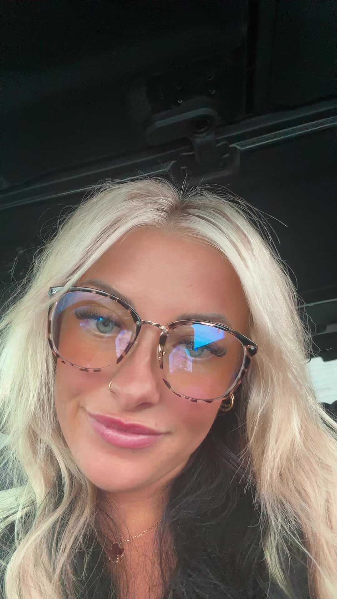 zonamaeee (@zonamaeee) - Urlebird