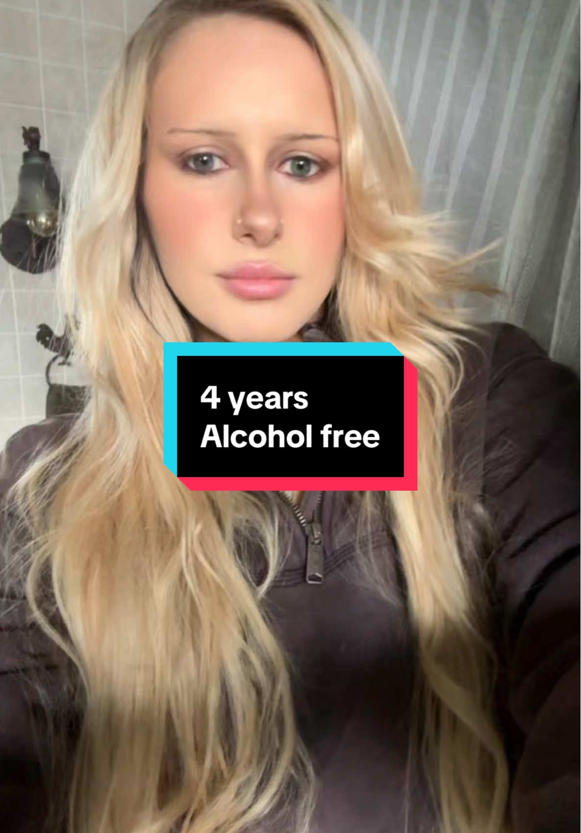 Alexis XJ (@alexis.xxxj) - Urlebird