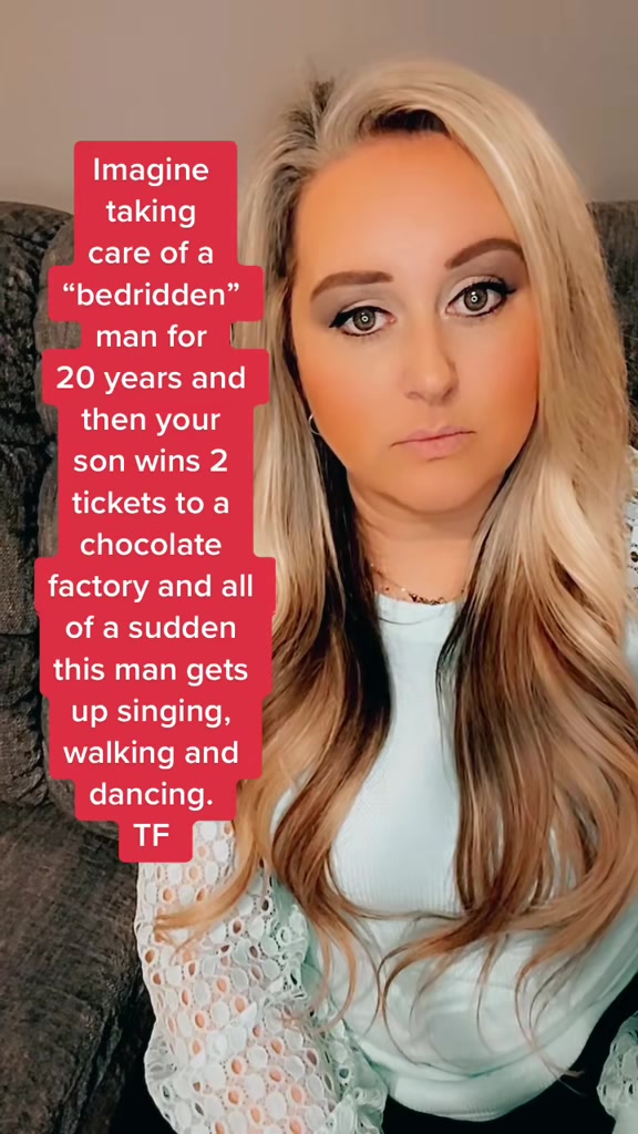 MINDI NICOLE (@mindinicole26) - Urlebird