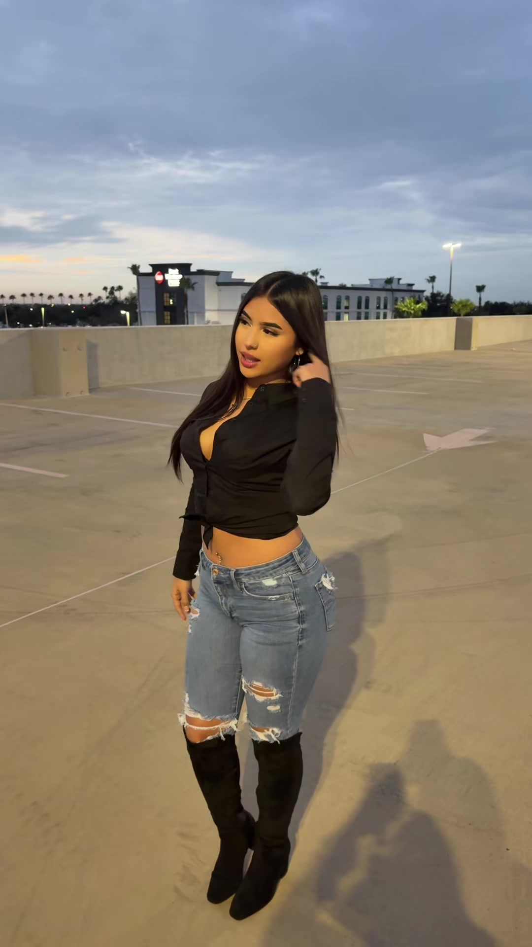 Anahi (@weluvanahi) - Urlebird