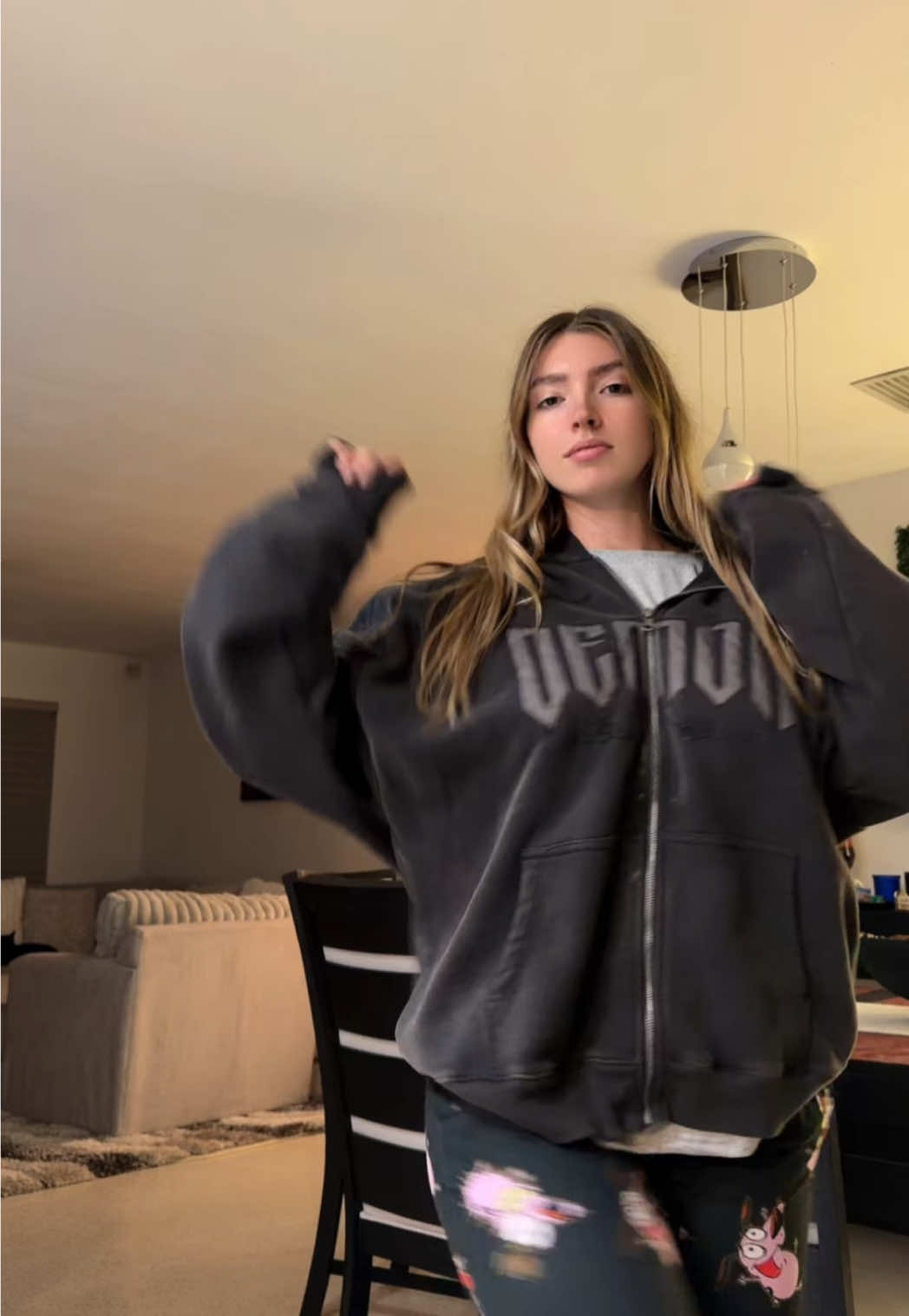 Carley (@carleycakeee3) - Urlebird