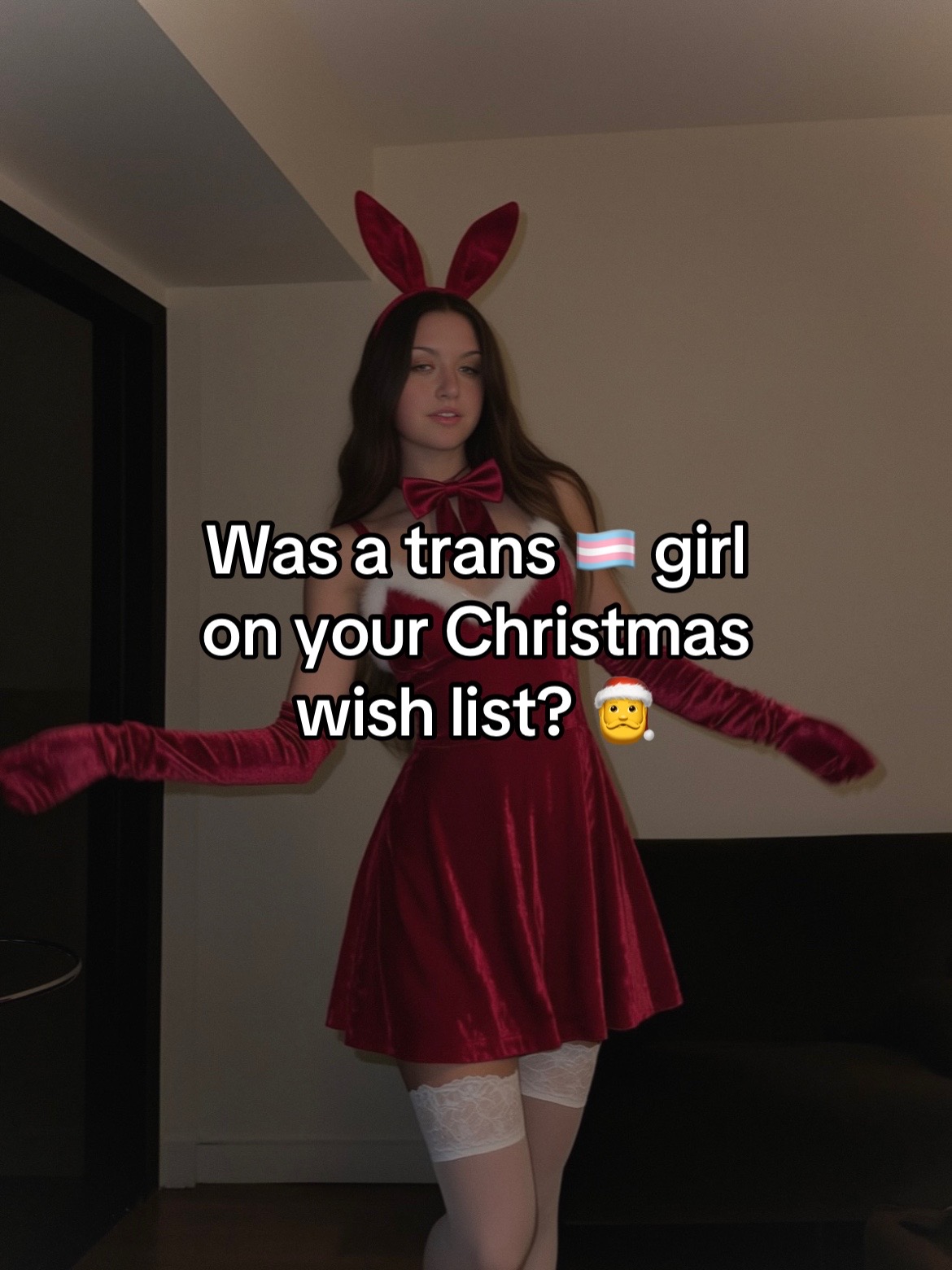 Santa delivered the best gifts this | Chloe Solveig (@chloe.solveig)