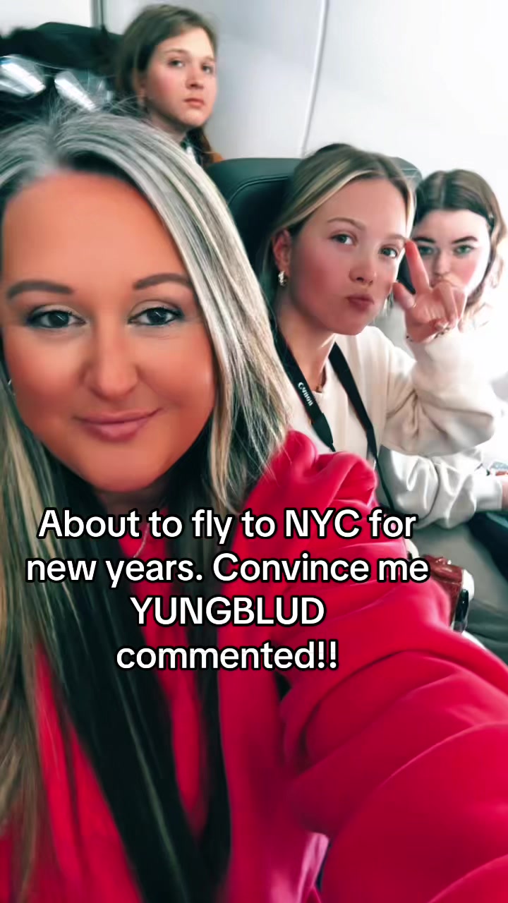 MINDI NICOLE (@mindinicole26) - Urlebird