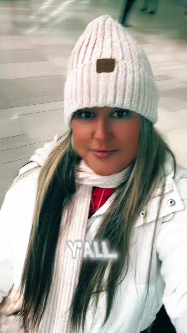 MINDI NICOLE (@mindinicole26) - Urlebird