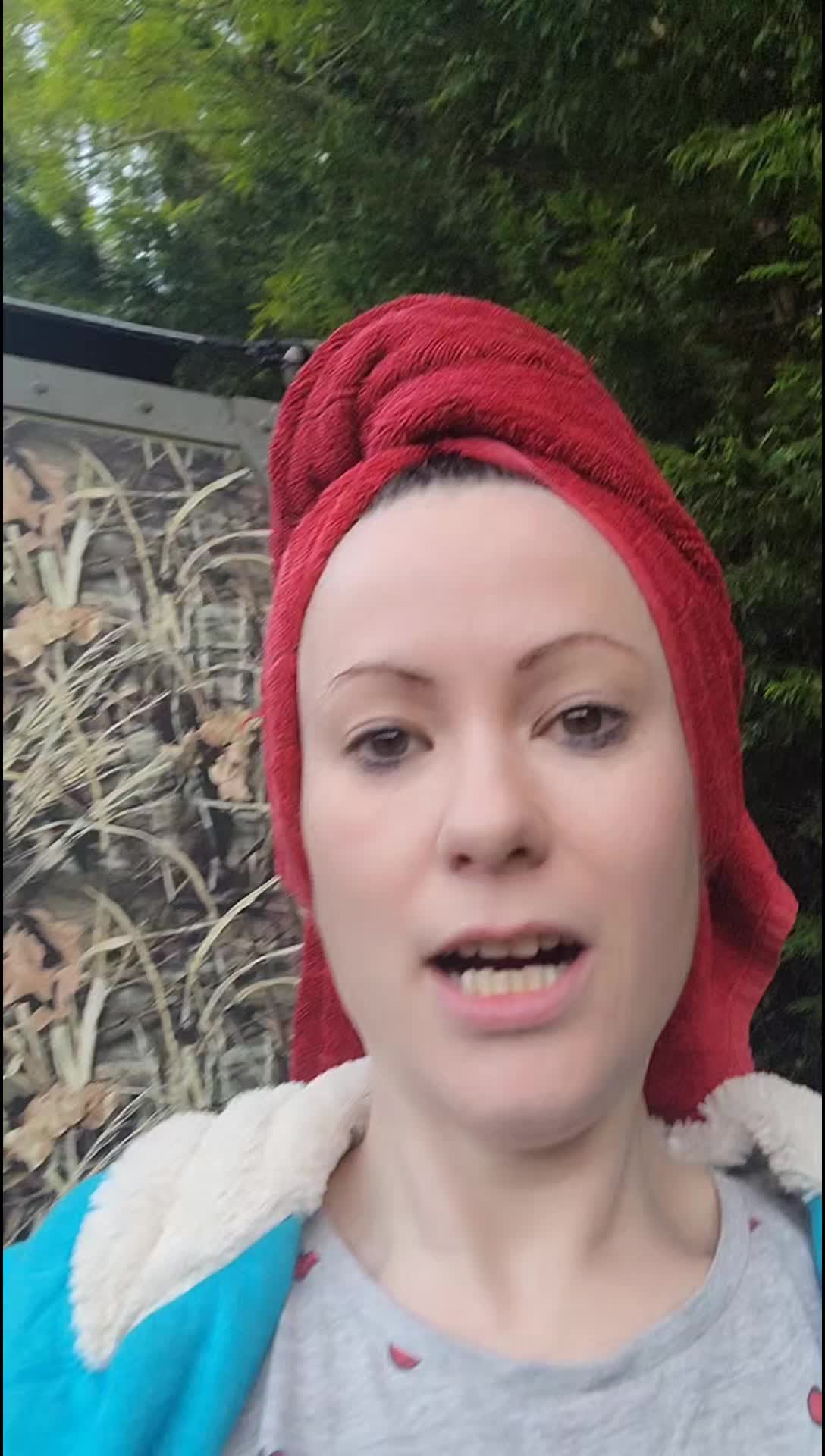 Vicki peach (@vickipeachx) - Urlebird