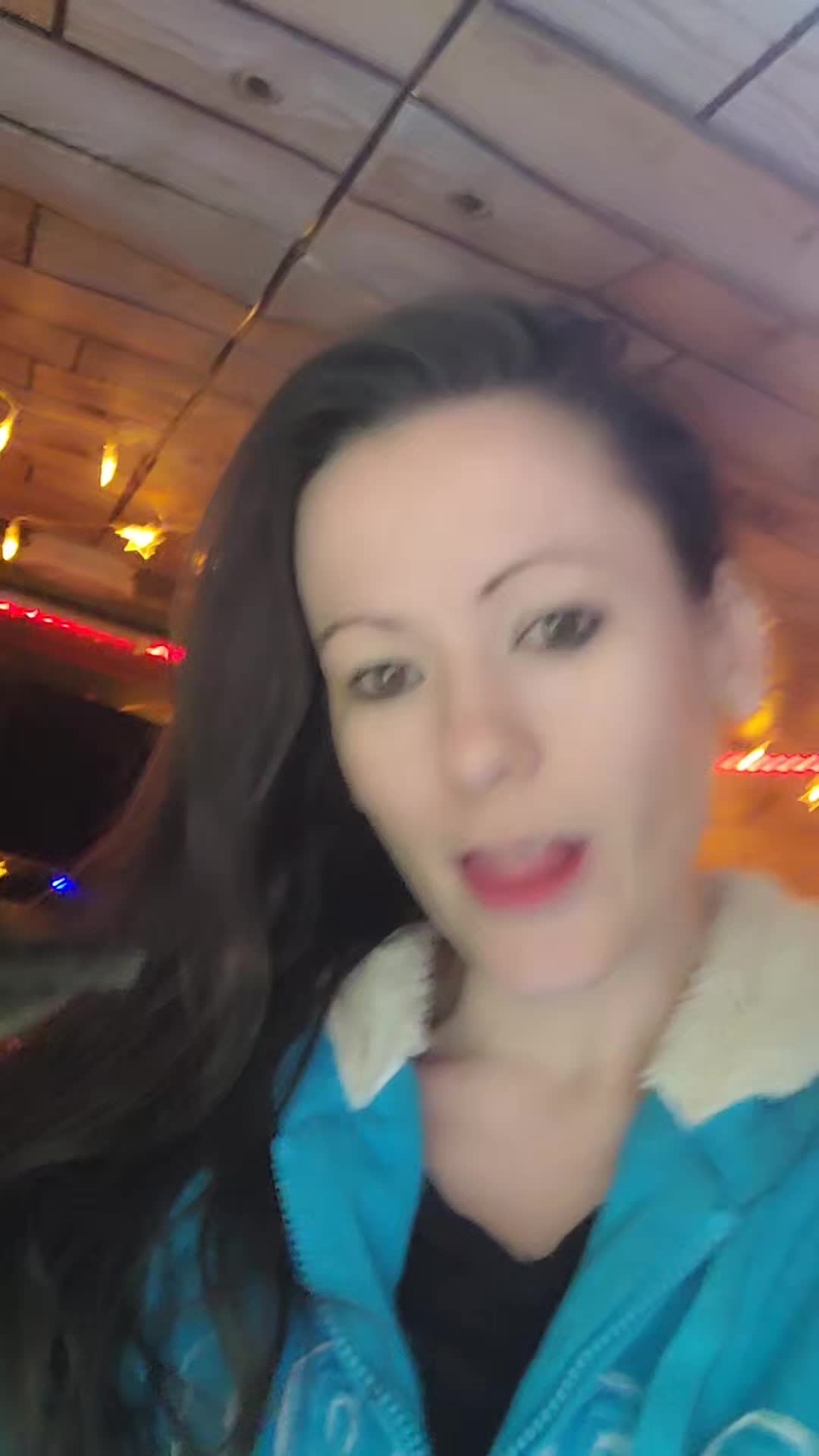 Vicki peach (@vickipeachx) - Urlebird