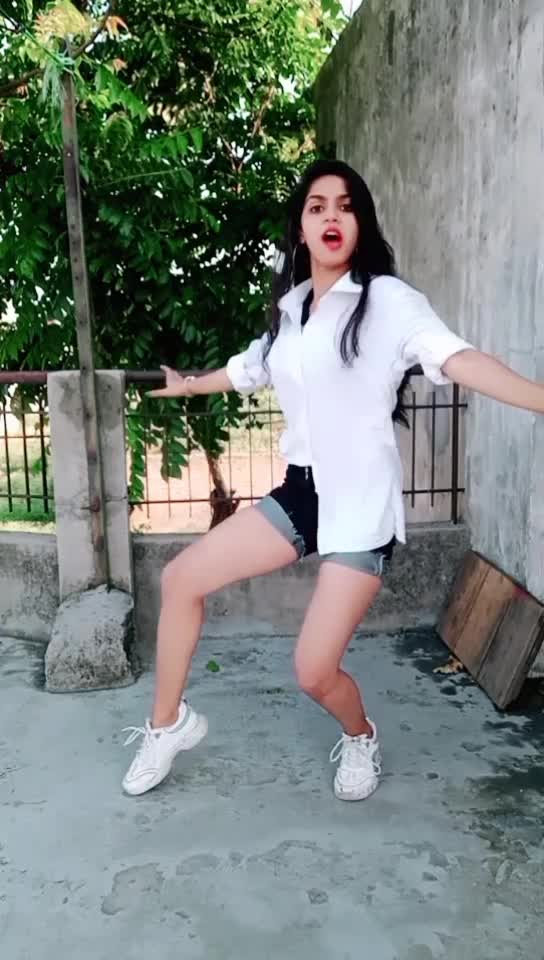 priti_saini (@priti_dancer_official) - Urlebird