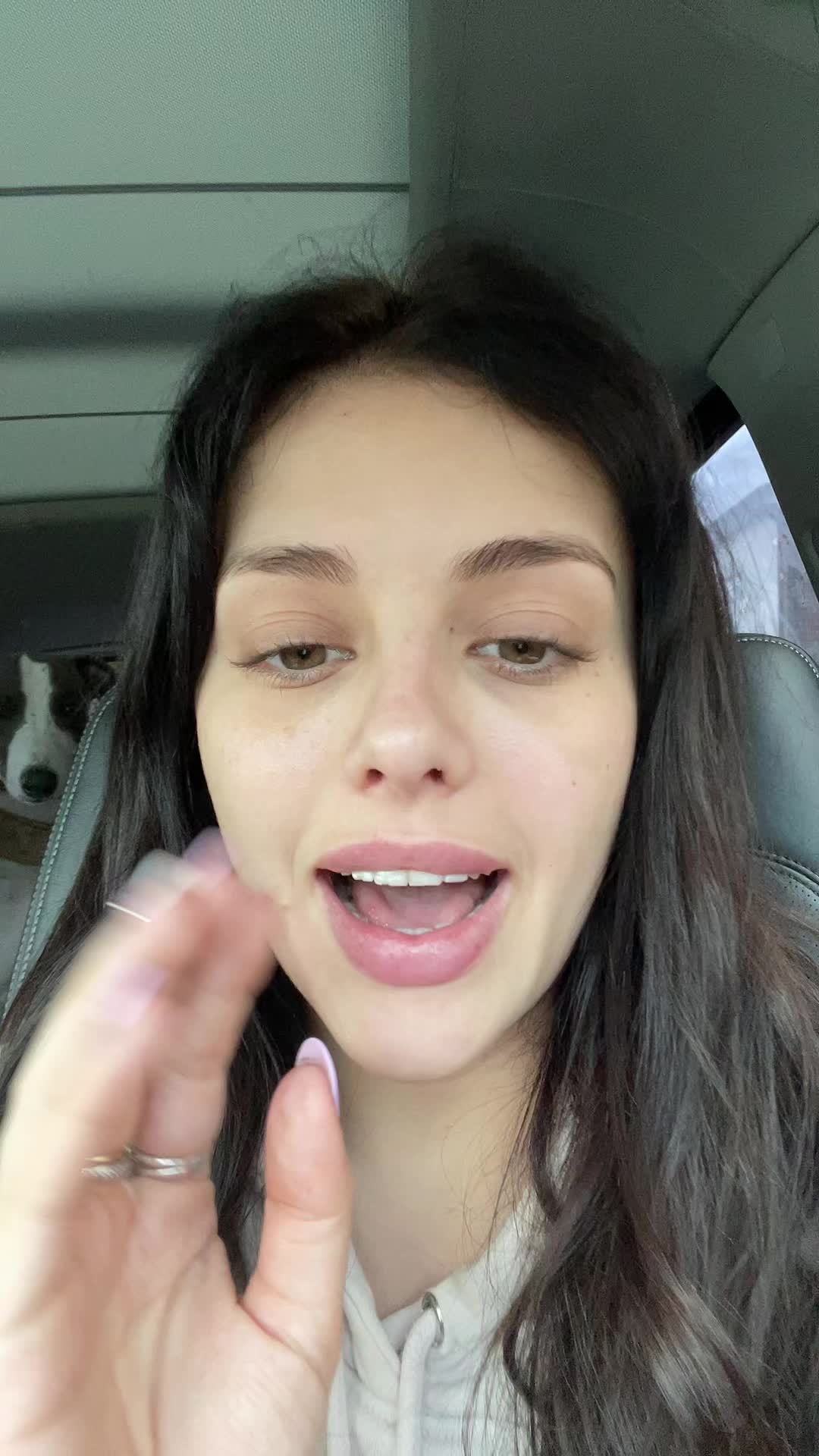 🦄 @emilyblackslife - Emily Black🤍 - TikTok