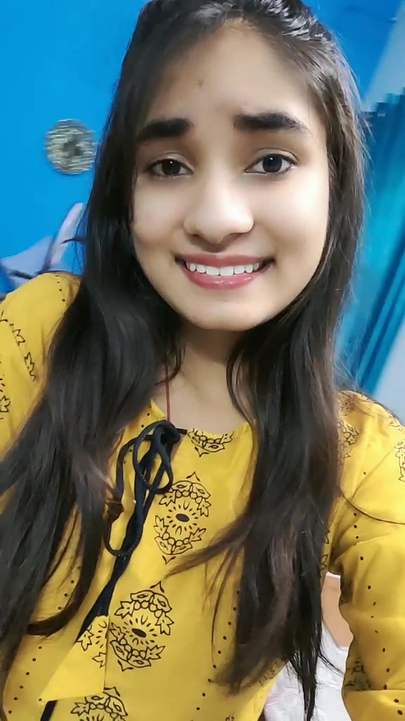 Asmi Saxena (@asmi_27) - Urlebird
