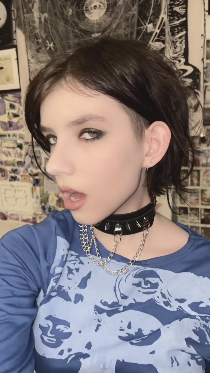 u guys should follow my ig rravenelexa | raven elexa (@tylersdoubt)