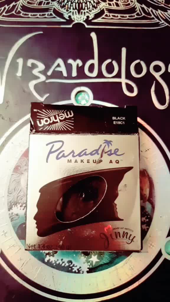 Nerdy_Faery (@nerdy_faery) - Urlebird