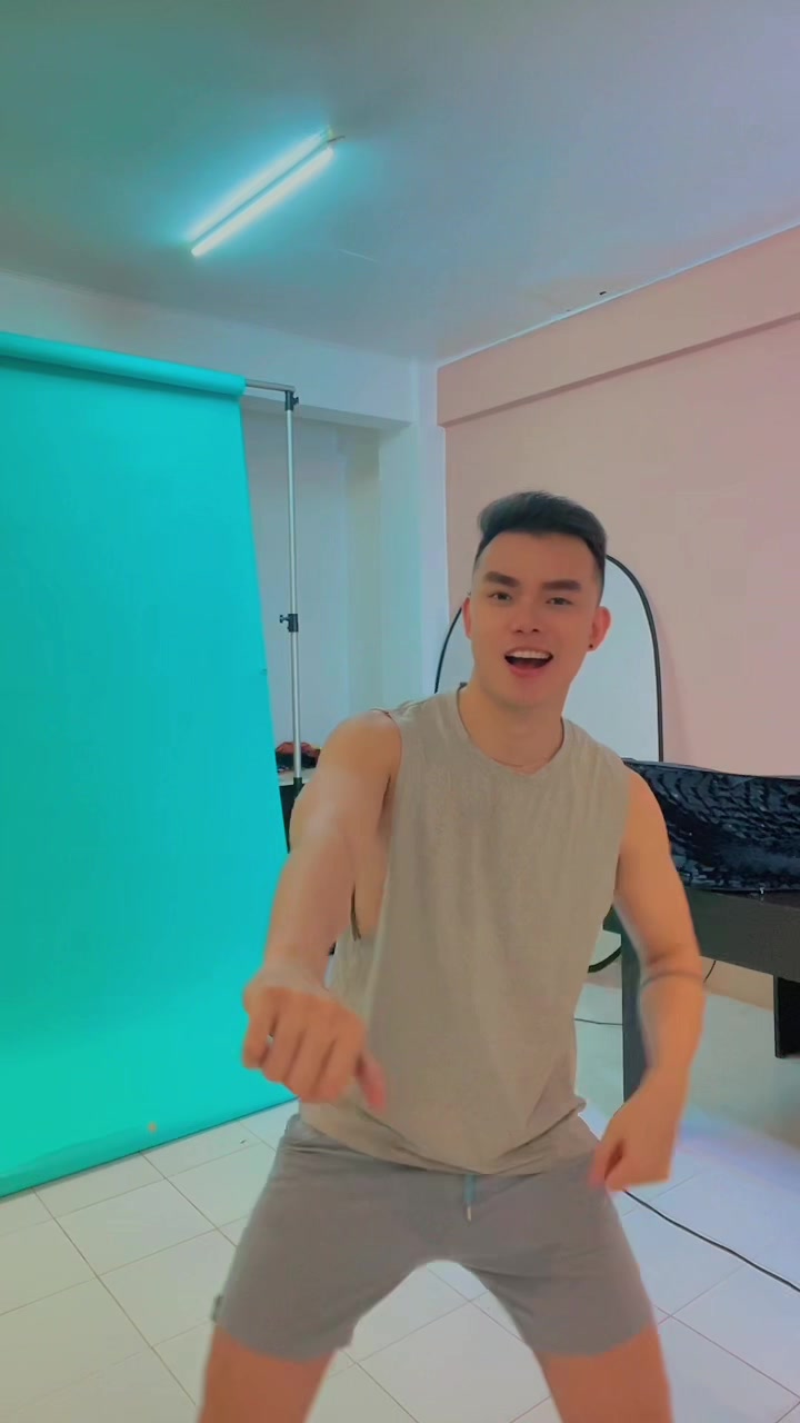 super shy | Harvey Kyle Andres (@imharveyunso)