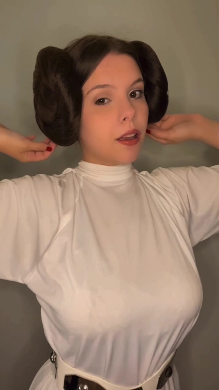 another ode to our fave space girl | han (they/them) (@nerdyhans)