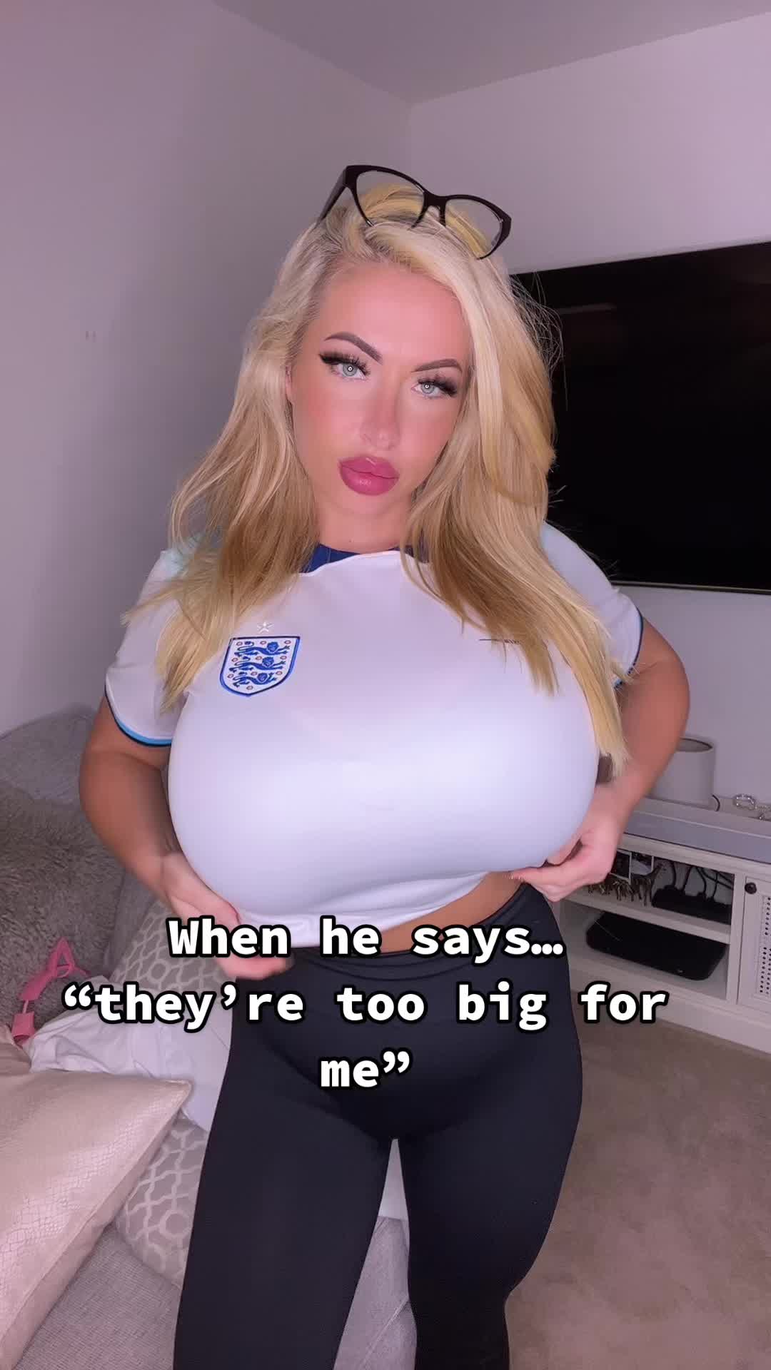 When he says theyre too big for him… | Maddison Fox 🦊 (@maddisonfox_)