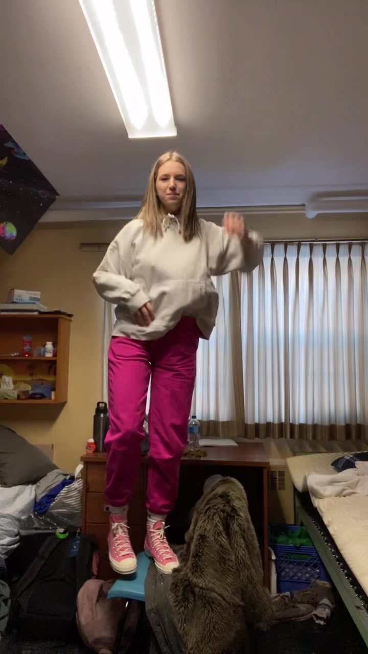 Skye Blake (@skyeblake) - Urlebird