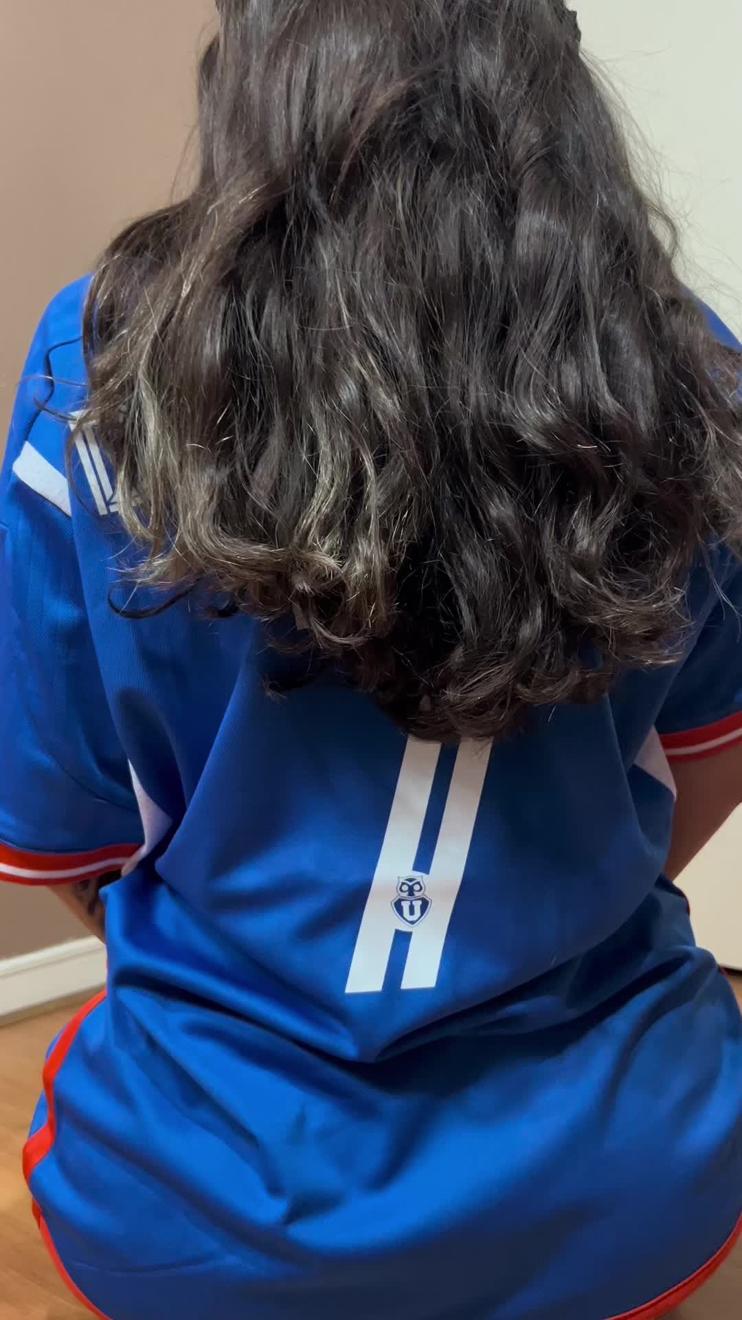 La camiseta nueva 👀🤘🏼 | dinablux (@dinabluxx)