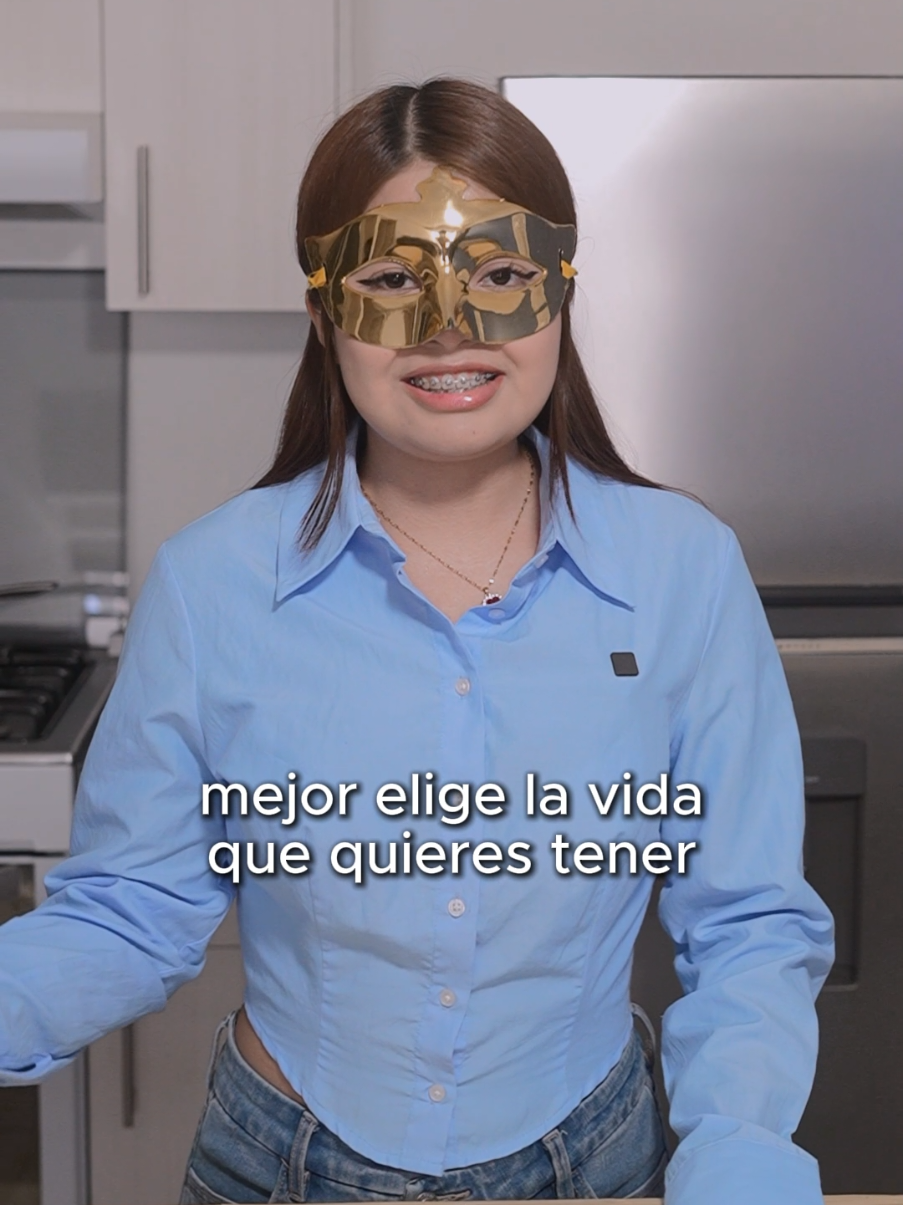 Ashley 💙 (@miashleyloo) - Urlebird