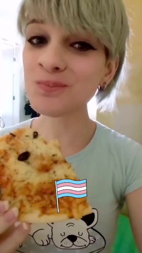 Trappy Chan (@trappy_chan) - Urlebird