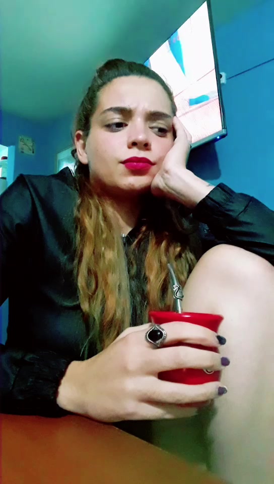 Lucia Gallardo (@luciagallardo144) - Urlebird